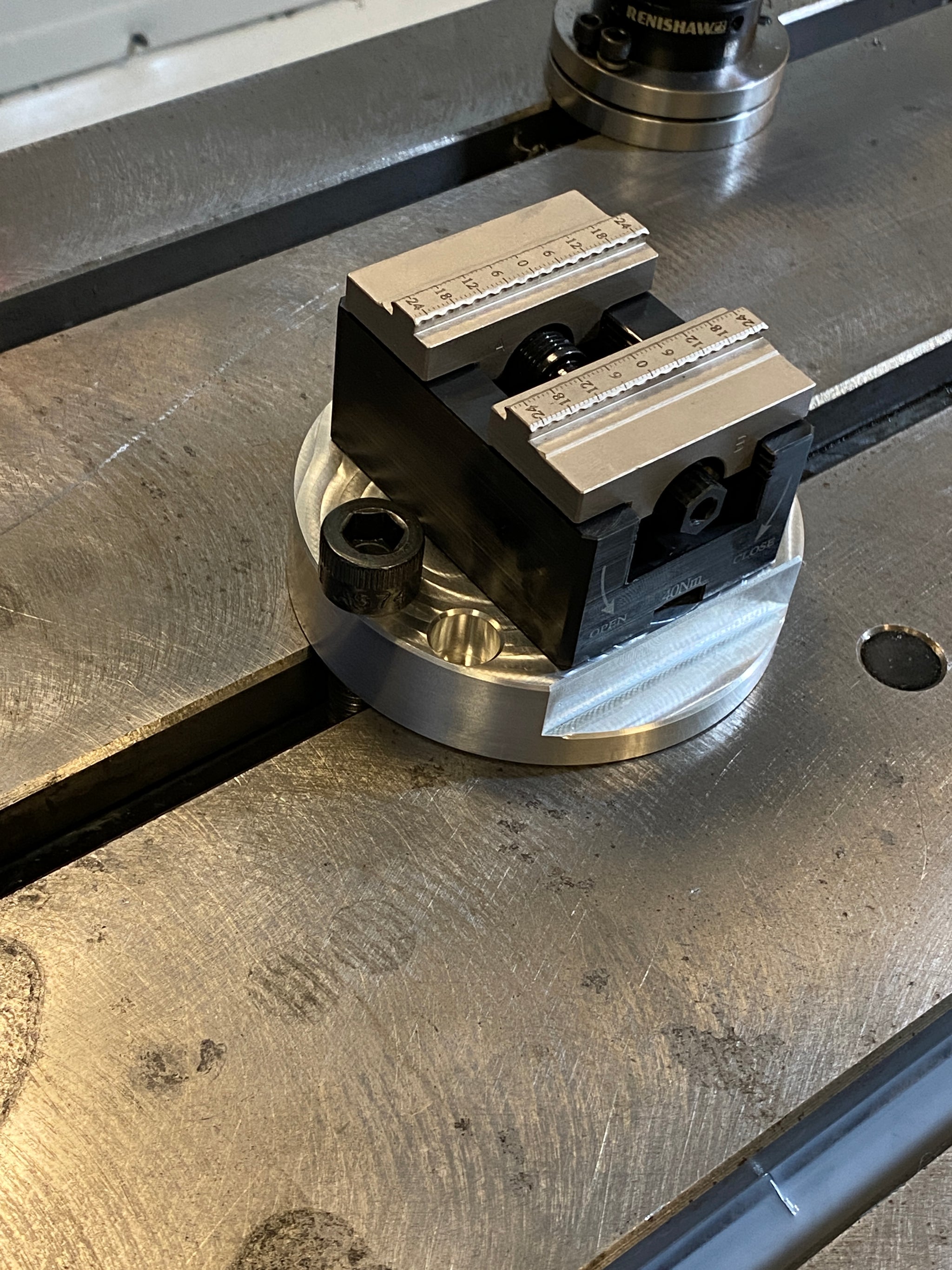 TORMACH microARC 4th axis ADAPTER & 3R CNC Self-centering Vise 8-55mm ...